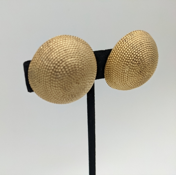 Carolee | Jewelry | Vintage Carolee Rope Design Gold Tone Clip Earrings ...